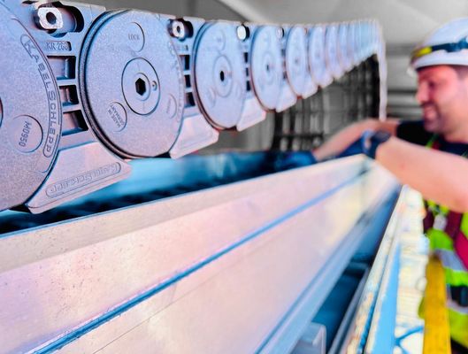 Cable Carriers, Cables, Conveyor and Protection Systems | TSUBAKI ...